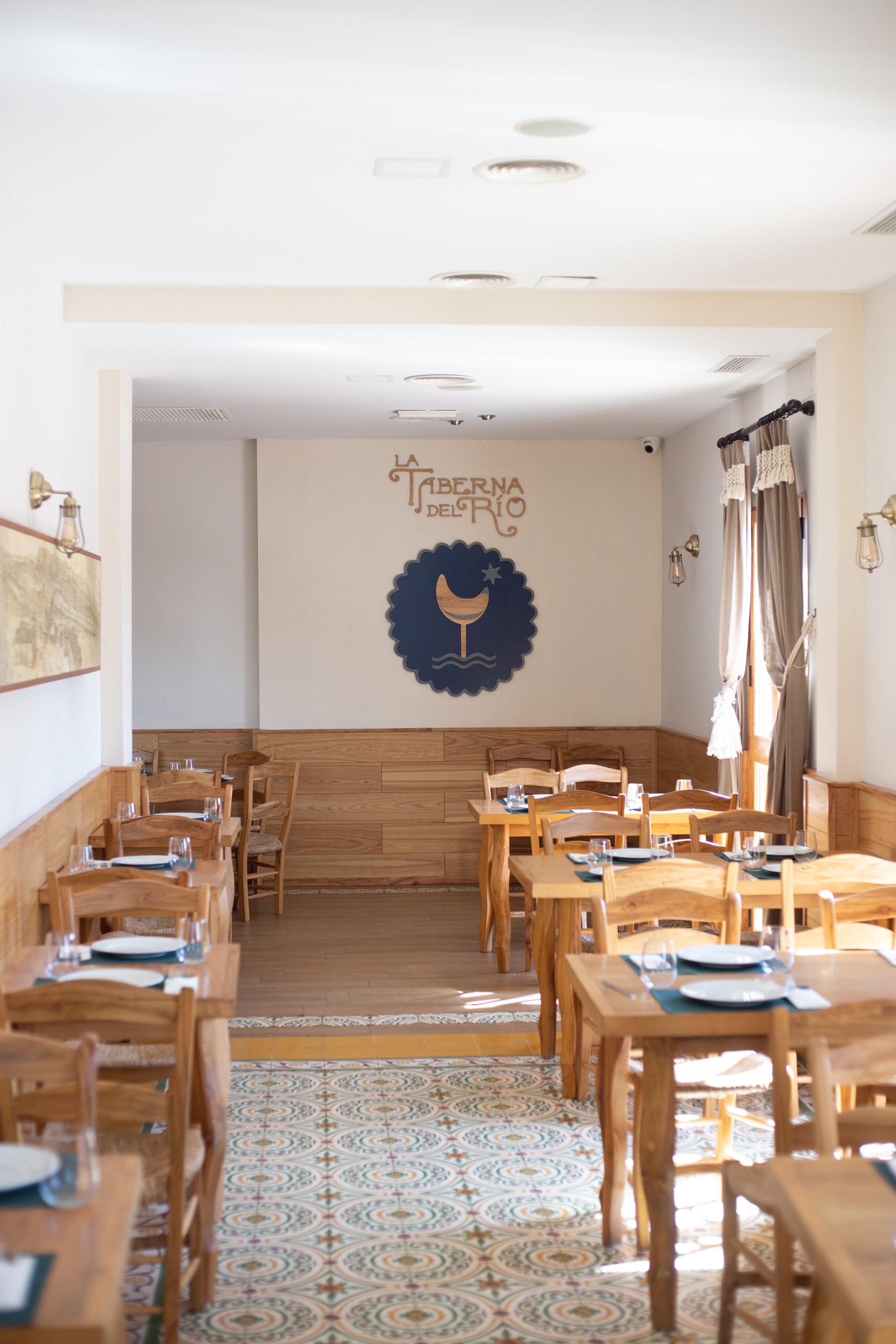 EXPERIENCIA 100% TABERNA DEL RÍO - La Taberna Del Rio